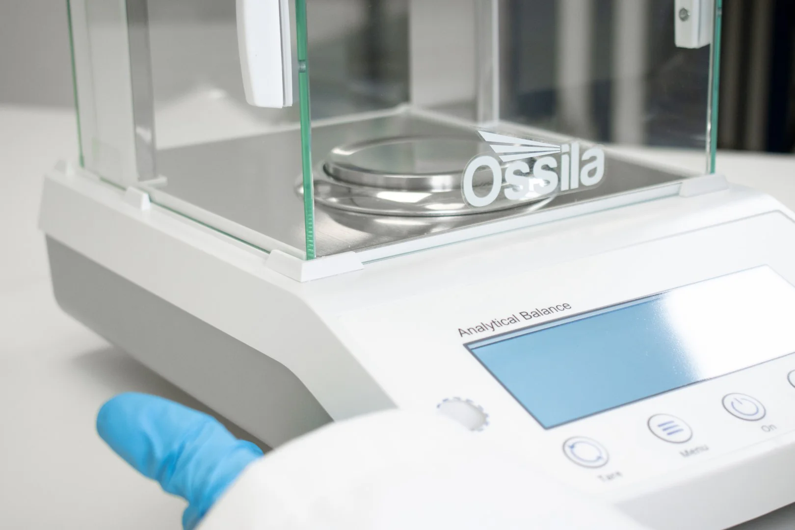 OSSILA L2010A1-100g-EU аналітичні ваги - ТОВ «Селток Фотонікс»